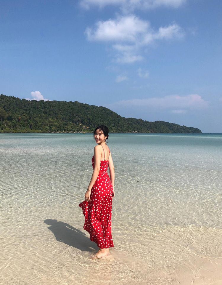 ကမ်းခြေသွားတဲ့အခါမှာအသုံးဝင်စေမယ့် Photo Pose Ideas များ - MyStyle Myanmar