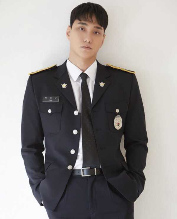 “Single’s Inferno” ရဲ့ Male Cast Members တွေထဲမှာမှ Hot အဖြစ်ဆုံး 10 ယောက်